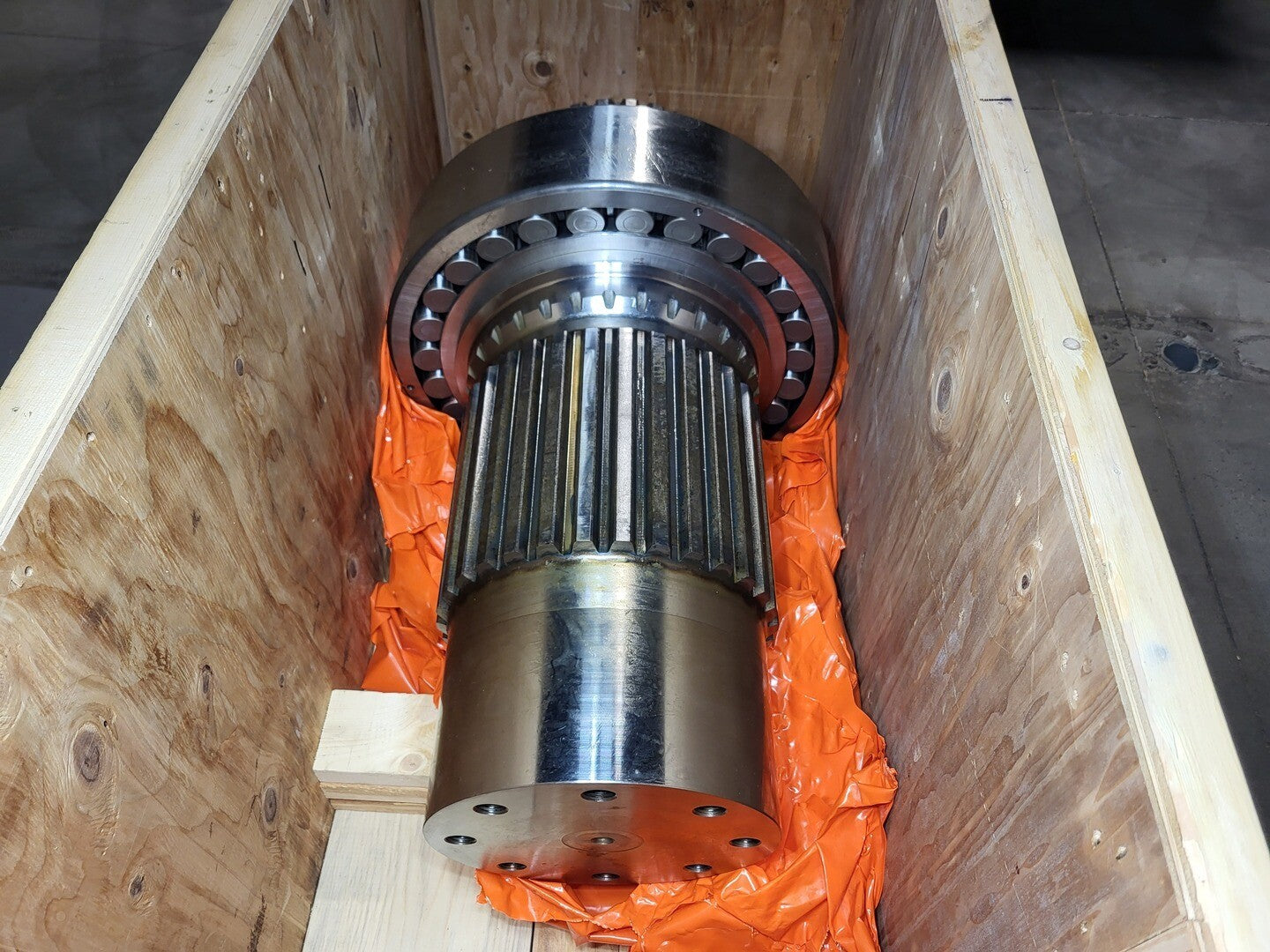 HITACHI Shaft 2036972 w/ Spherical Roller Bearing 23068BW-6D0C2