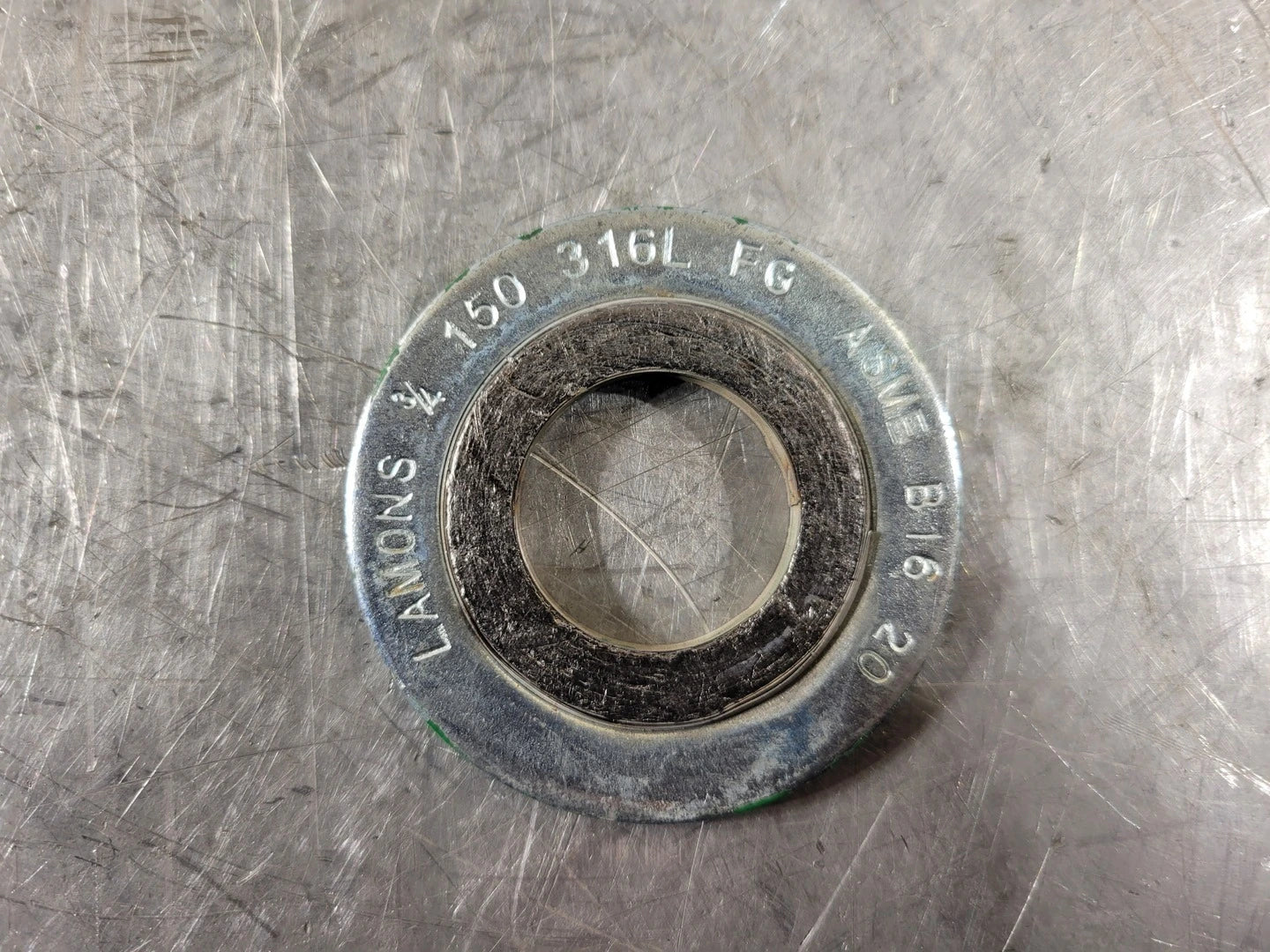 Junta enrollada en espiral de 3/4" 150# 316L FG