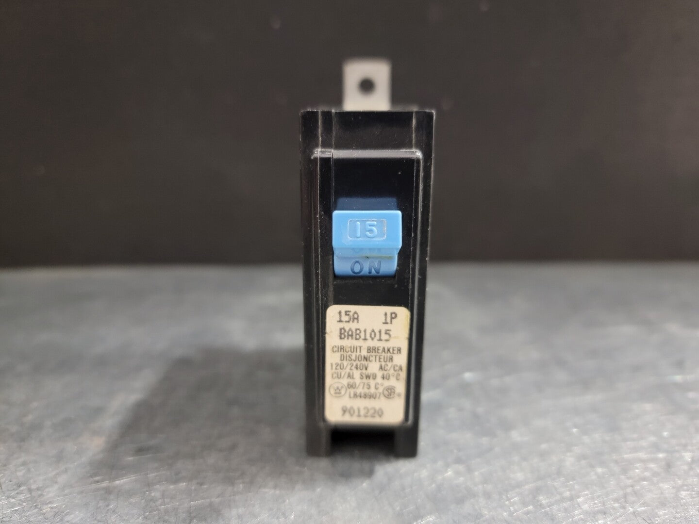 WESTINGHOUSE 15 Amp, 1 Pole, 240 volts Circuit Breaker BAB1015