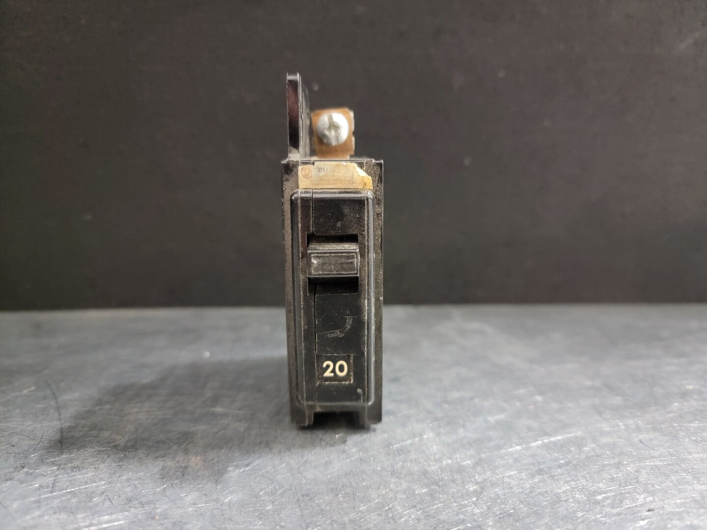 ITE 20 Amp, 1 Pole, 240 volts Circuit Breaker EQ-B120