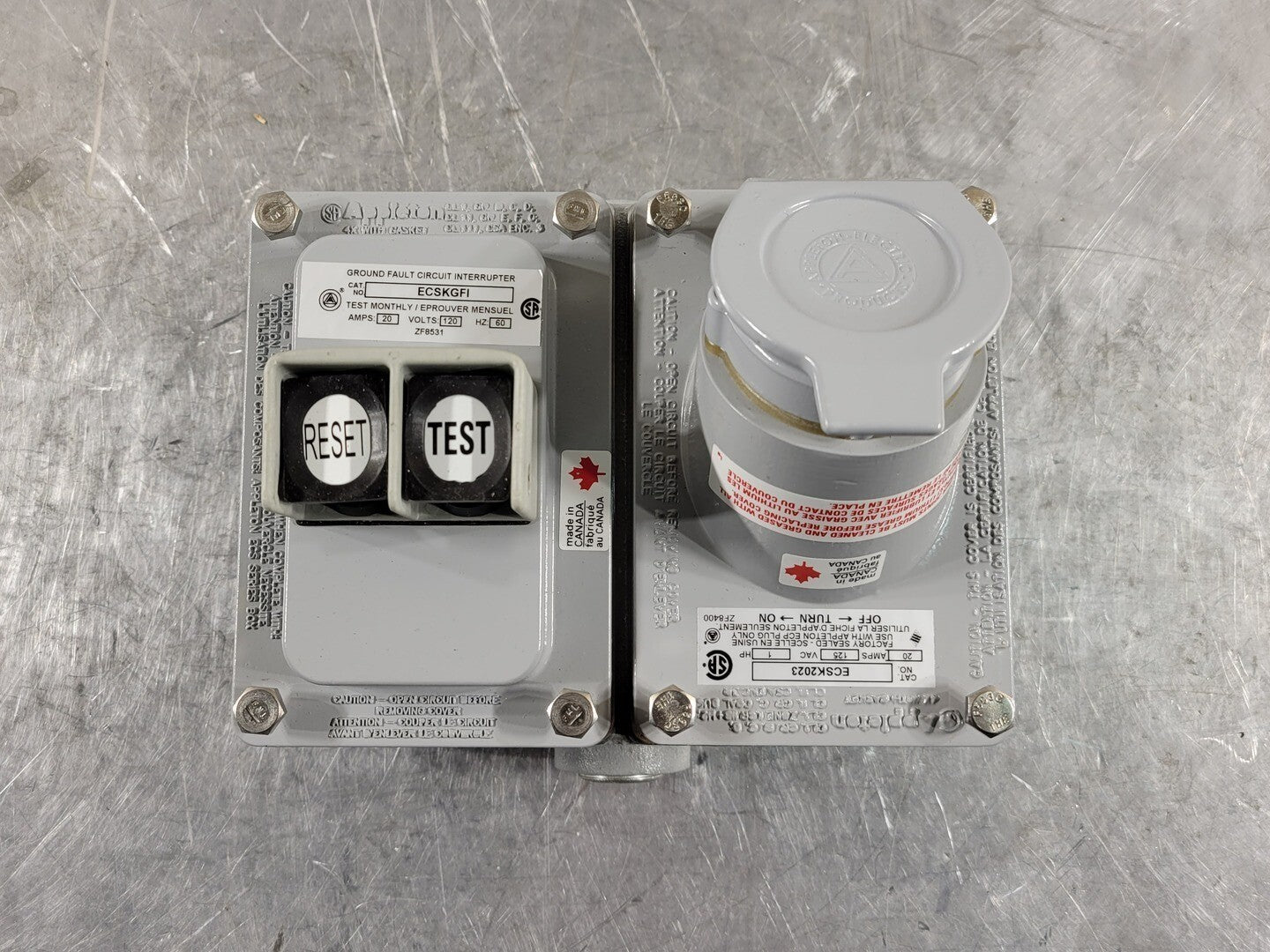 APPLETON 20 Amp GFCI ECSKGFI & Receptacle ECSK2023 w/ 3/4" Two Gang Box ...