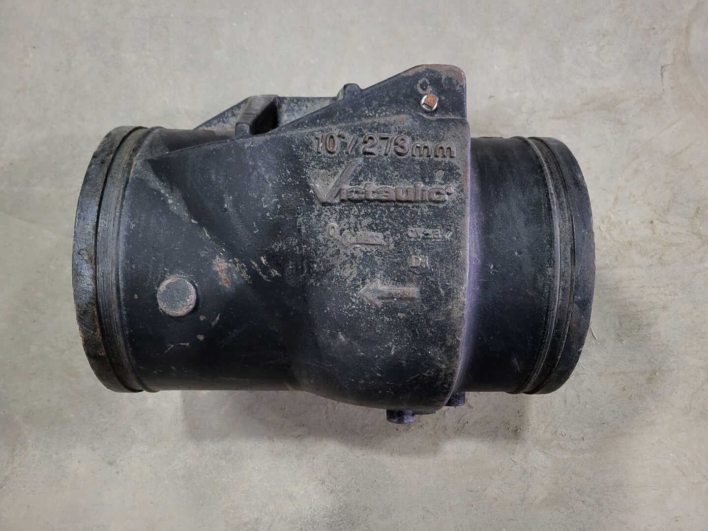 VICTAULIC 300 psi, 10" Grooved Check Valve ANSI 61