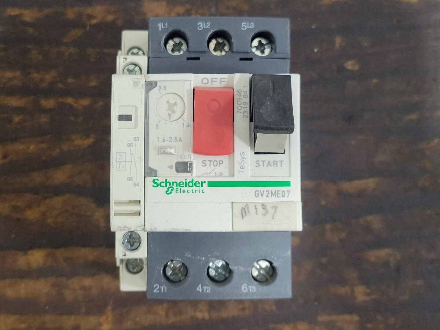 SCHNEIDER ELECTRIC 1.6-2.5 Amp, 3 Pole, 600 volts Circuit Breaker ...