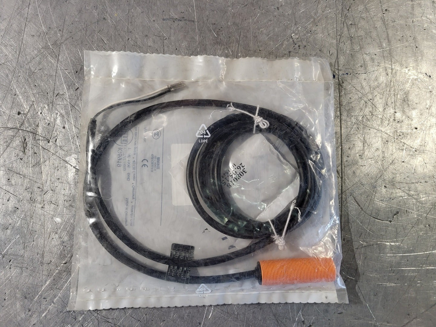 KYTOLA INSTRUMENTS Inductive Proximity Sensor ILK-M18-FR