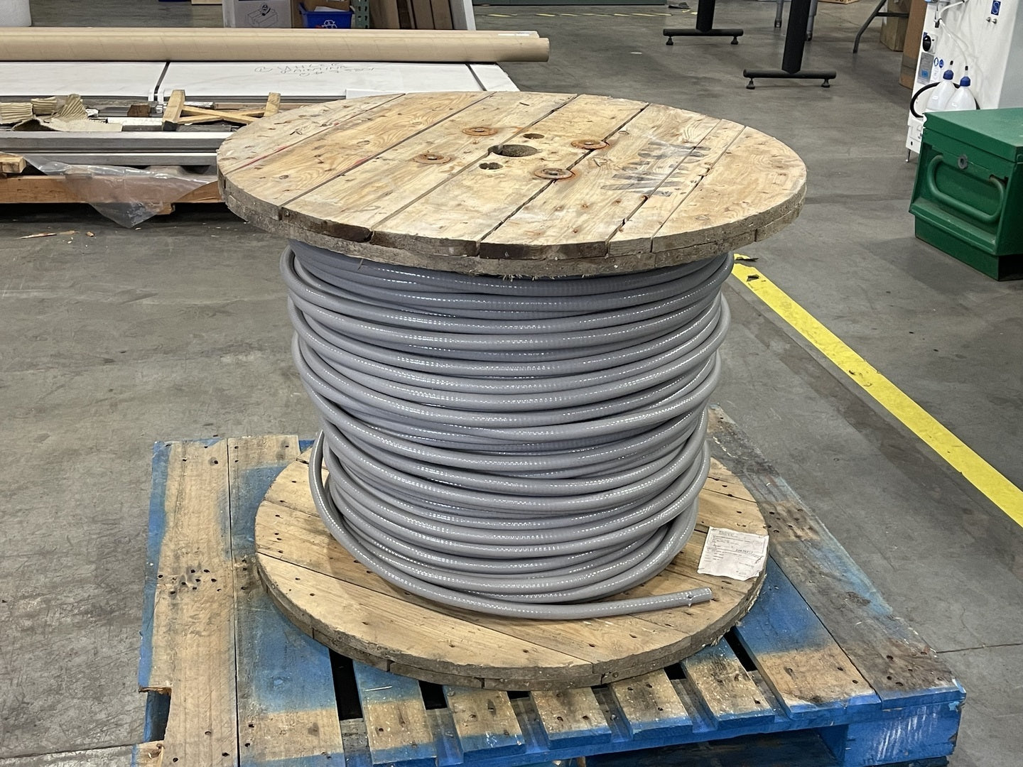 DECA ACIC Shielded XLPE Cable, 18AWG, 4PR, 300V, 300m, 33H1804X