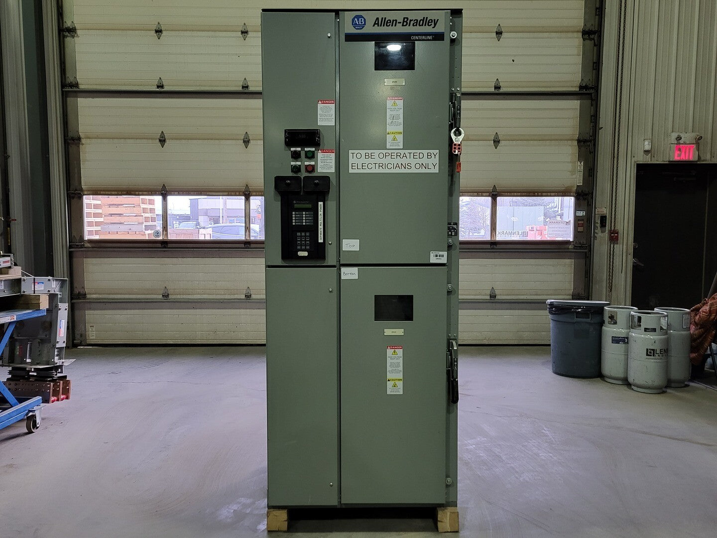 ALLEN-BRADLEY 5kV/1200A Medium Voltage MCC Single Structure w/ Motor ...