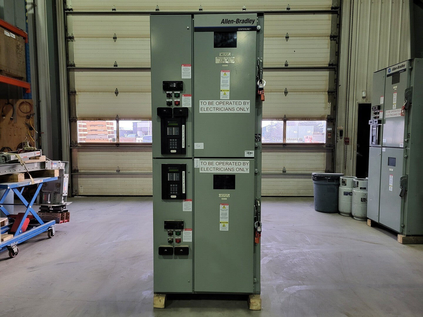 ALLEN-BRADLEY 5kV/1200A Medium Voltage MCC Single Structure w/ Motor ...