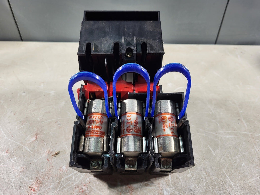 Disconnect Switch w/ 3 Times 60 Amp Fuse A4J60
