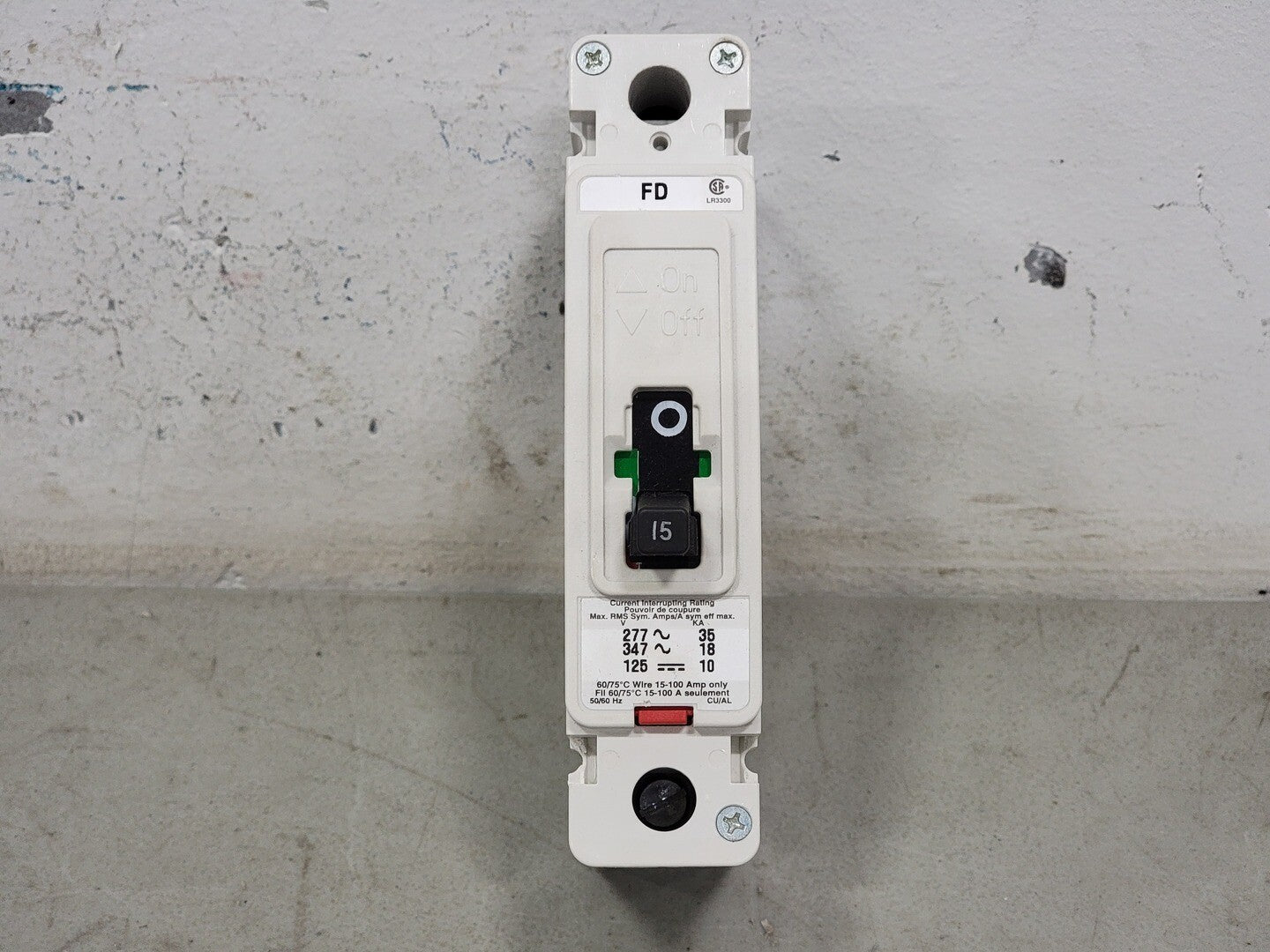 EATON 15 Amp, 1 Pole, 347 volts Circuit Breaker FD1015