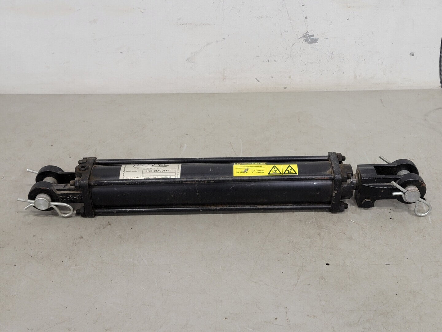 HY-SPEC Hydraulic Cylinder 2-1/2" Bore x 14" Stroke, HYS 25AGU14-10