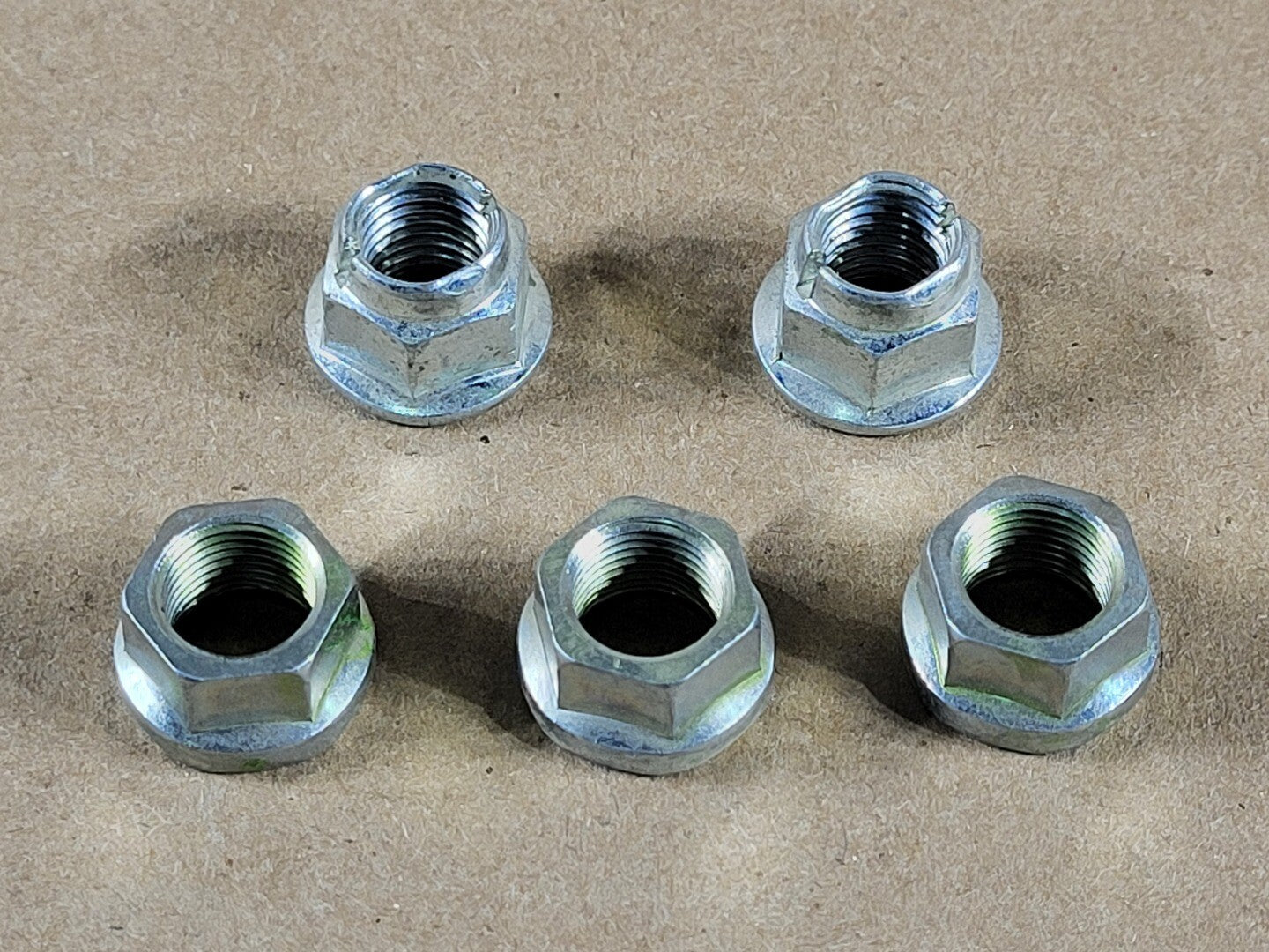 TOYOTA Nut for Propeller Shaft 9008017187, 90179-11005 (Lot of 5)