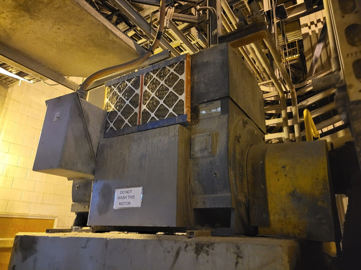 SIEMENS Induced Draft Fan w/ 700hp Induction Motor 4000V, 887RPM, 3Ph ...