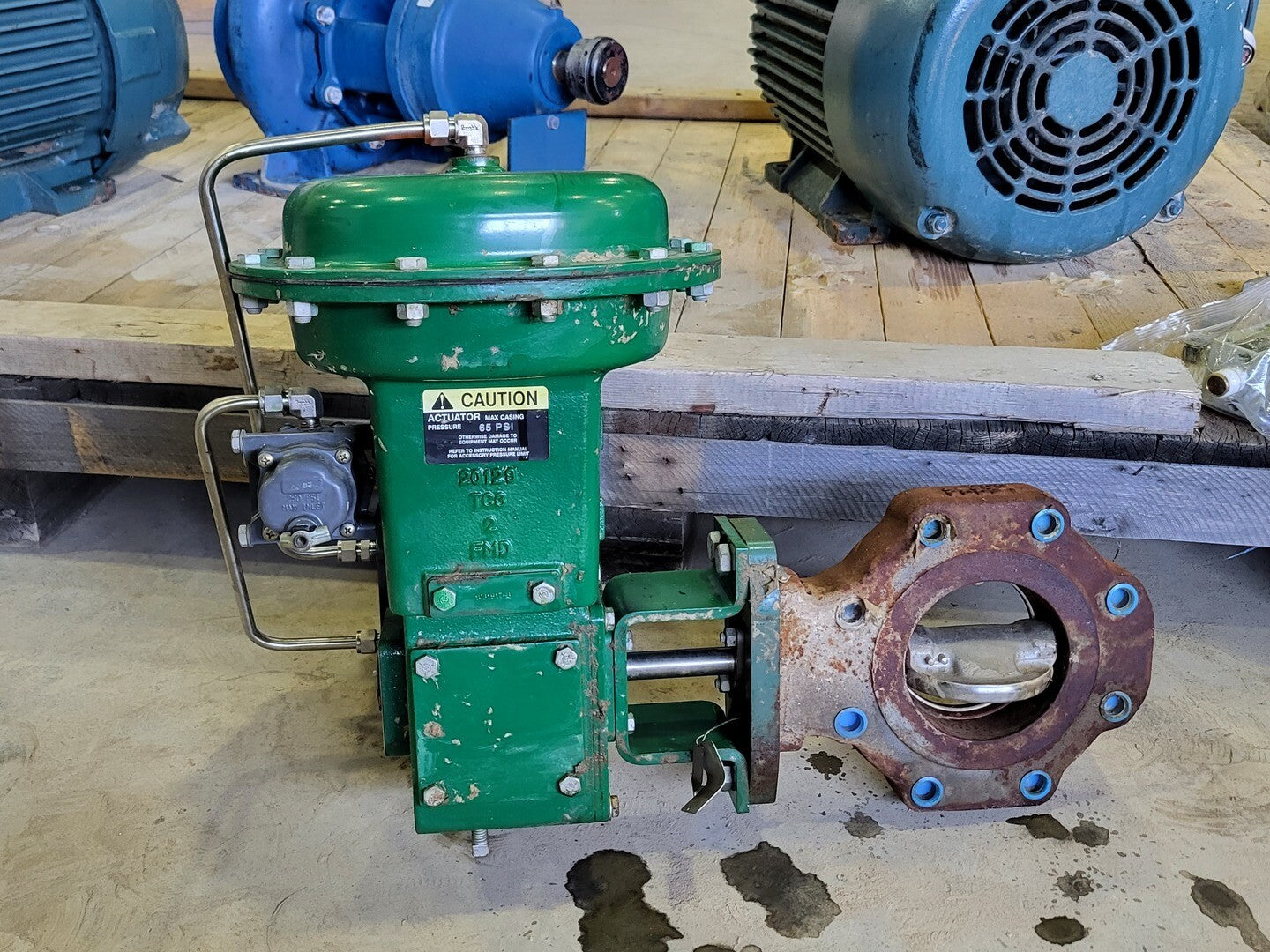 FISHER CONTROLS 4" Class 300 Butterfly Valve Type 8560 w/ Size 33 ...