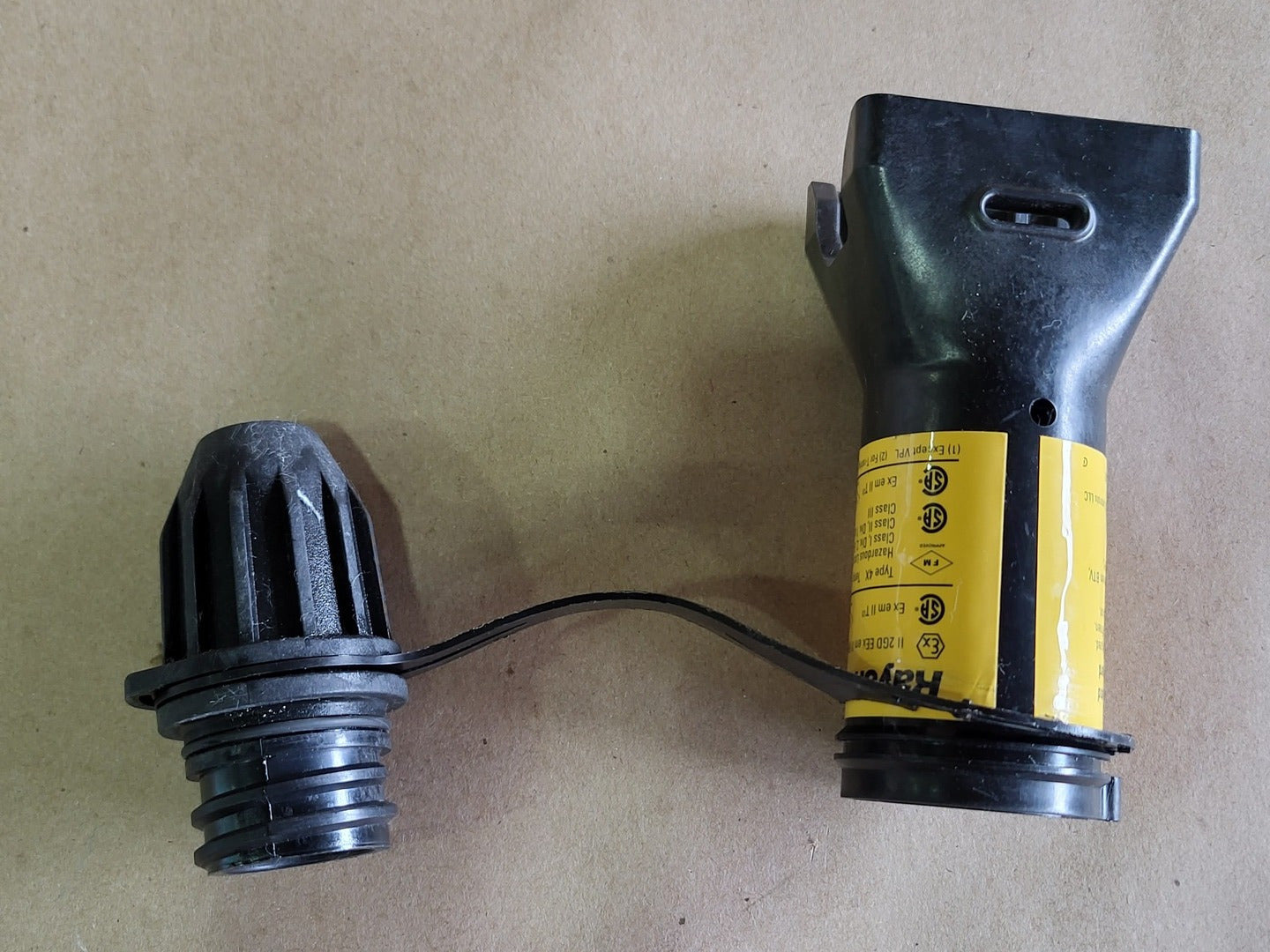 RAYCHEM Insulation Lighted End Seal E-100-L-E