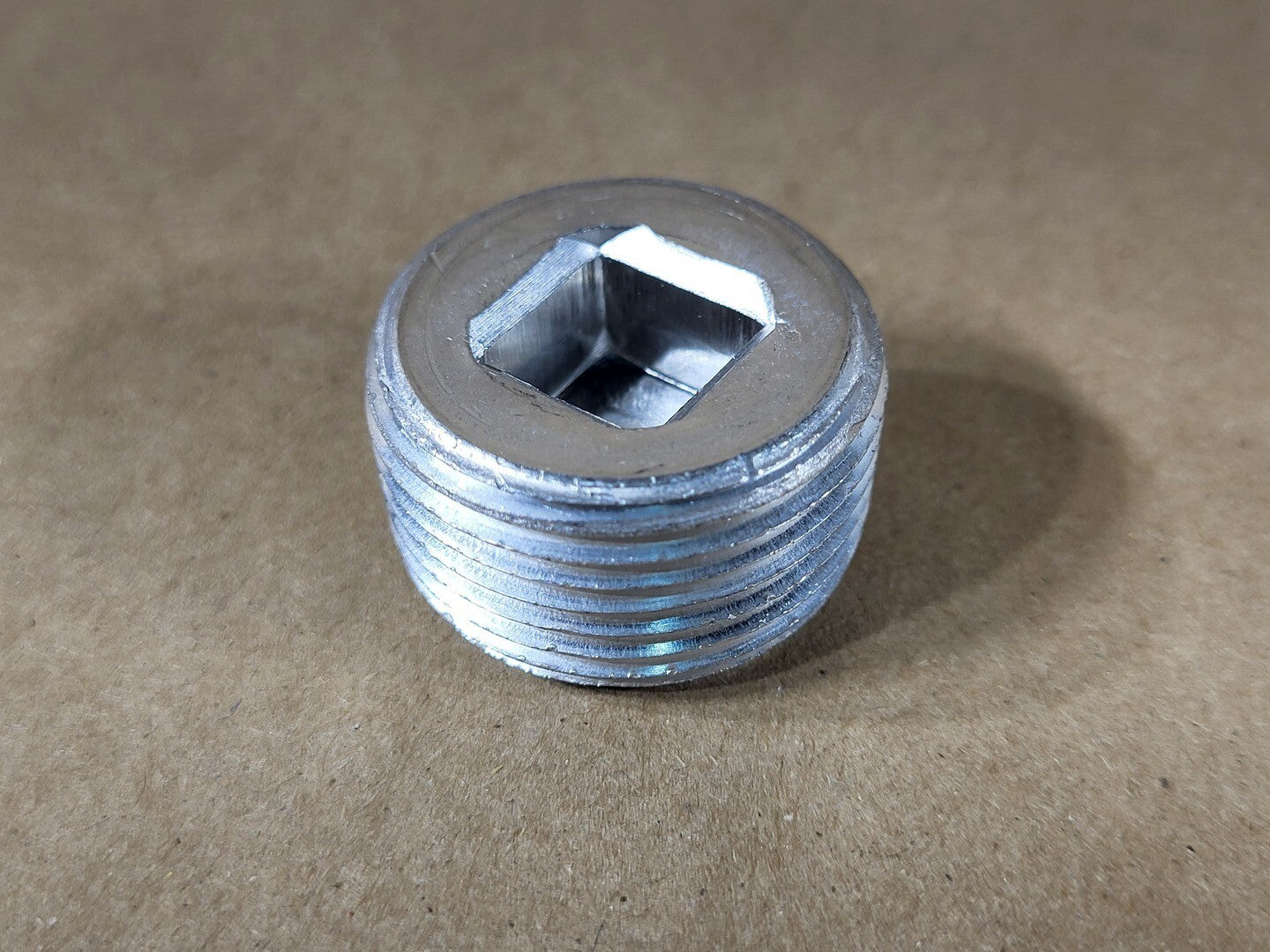 CROUSE-HINDS 1" Recessed Pipe Plug PLG3 SA (Box of 25)