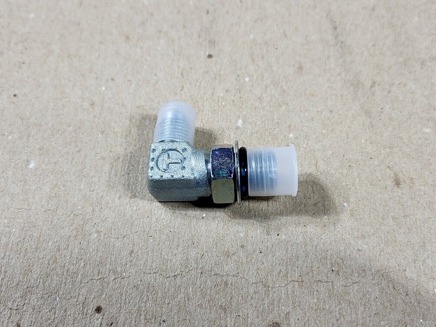 HITACHI Elbow Fitting 4154670