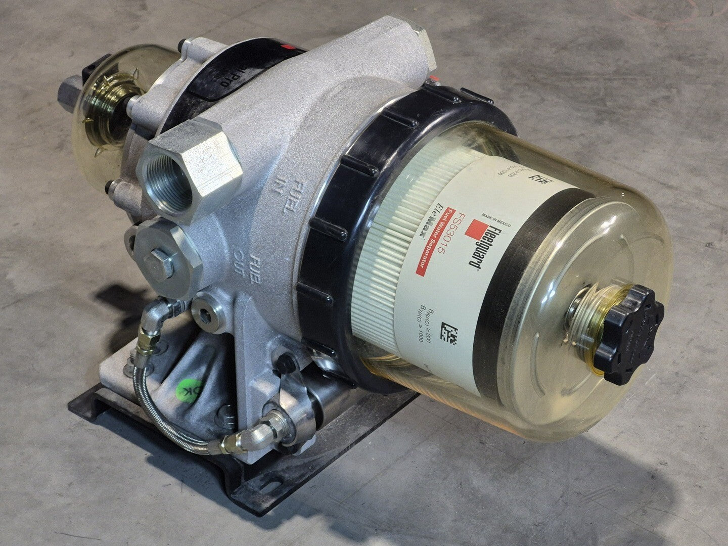 CUMMINS Fleetguard Industrial Pro FH239 Series Filter Separator Warmer ...