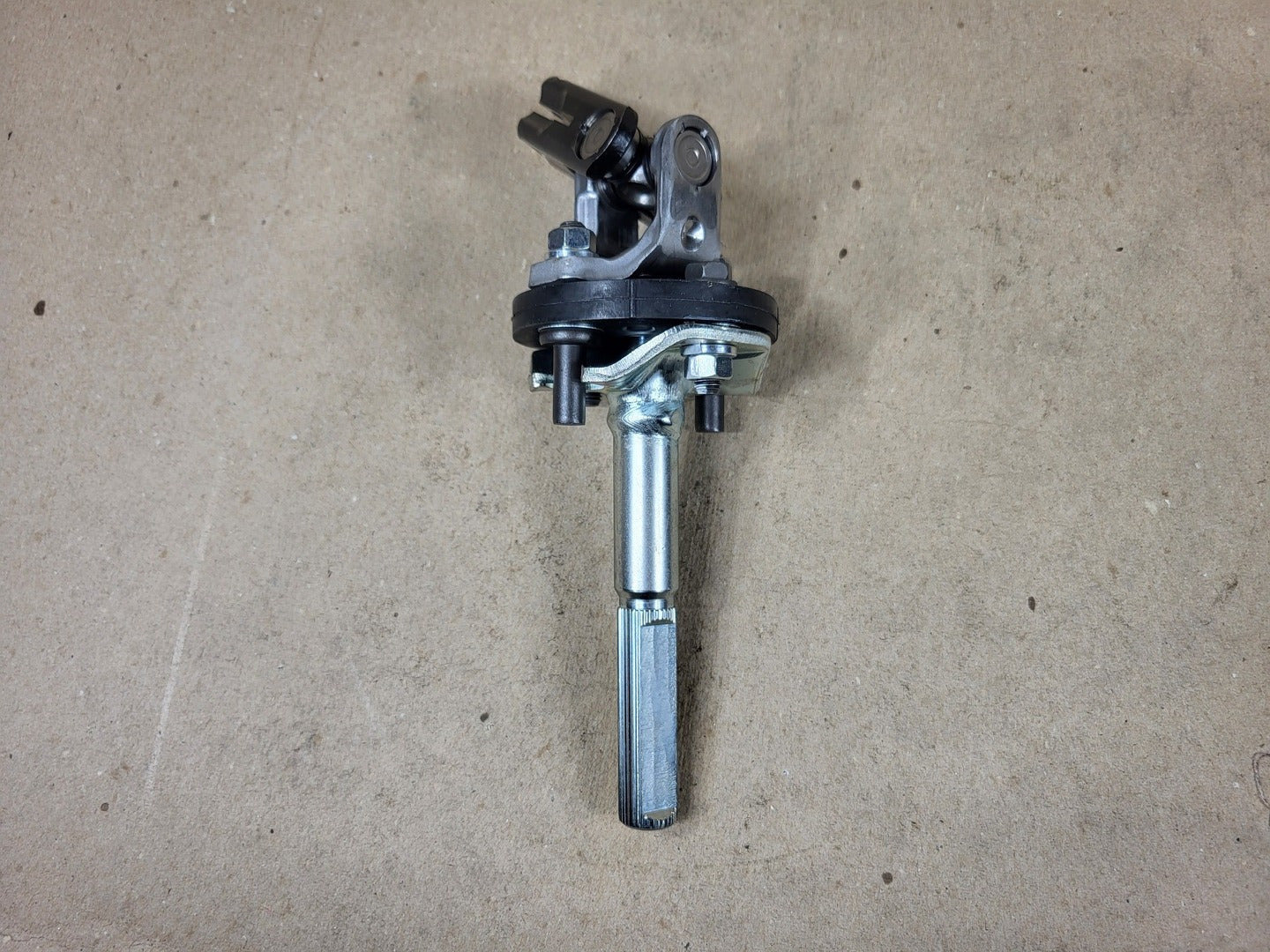 TOYOTA Steering Shaft Assembly 45220-60300