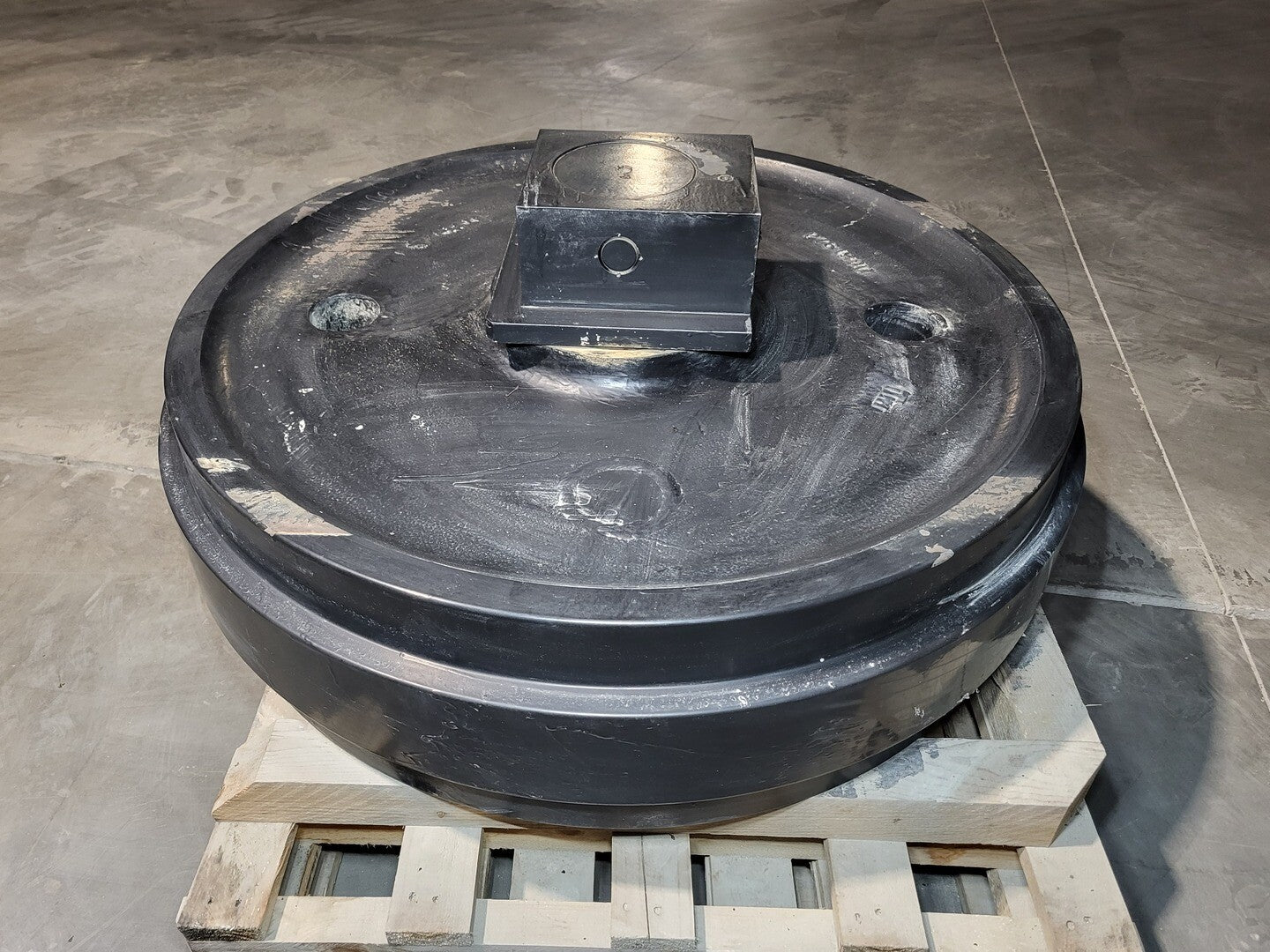 ITM Italtractor Idler Assy w/ Slide Bars EX1900 P7619400M00