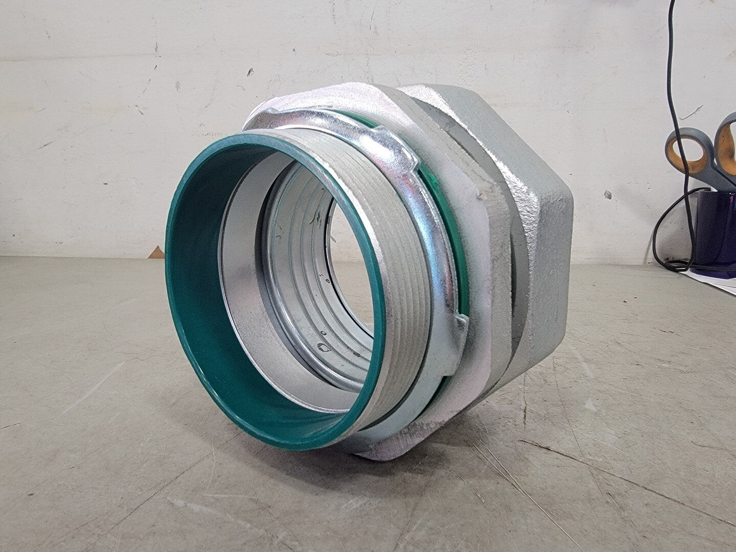 4" Liquidtight Insulated Steel Compression Connector