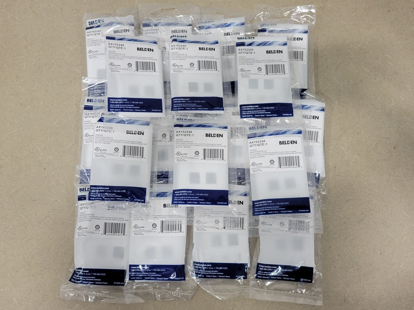 BELDEN KeyConnect Faceplates 4-Port Flush Single Gang AX102249 (Box of 18)