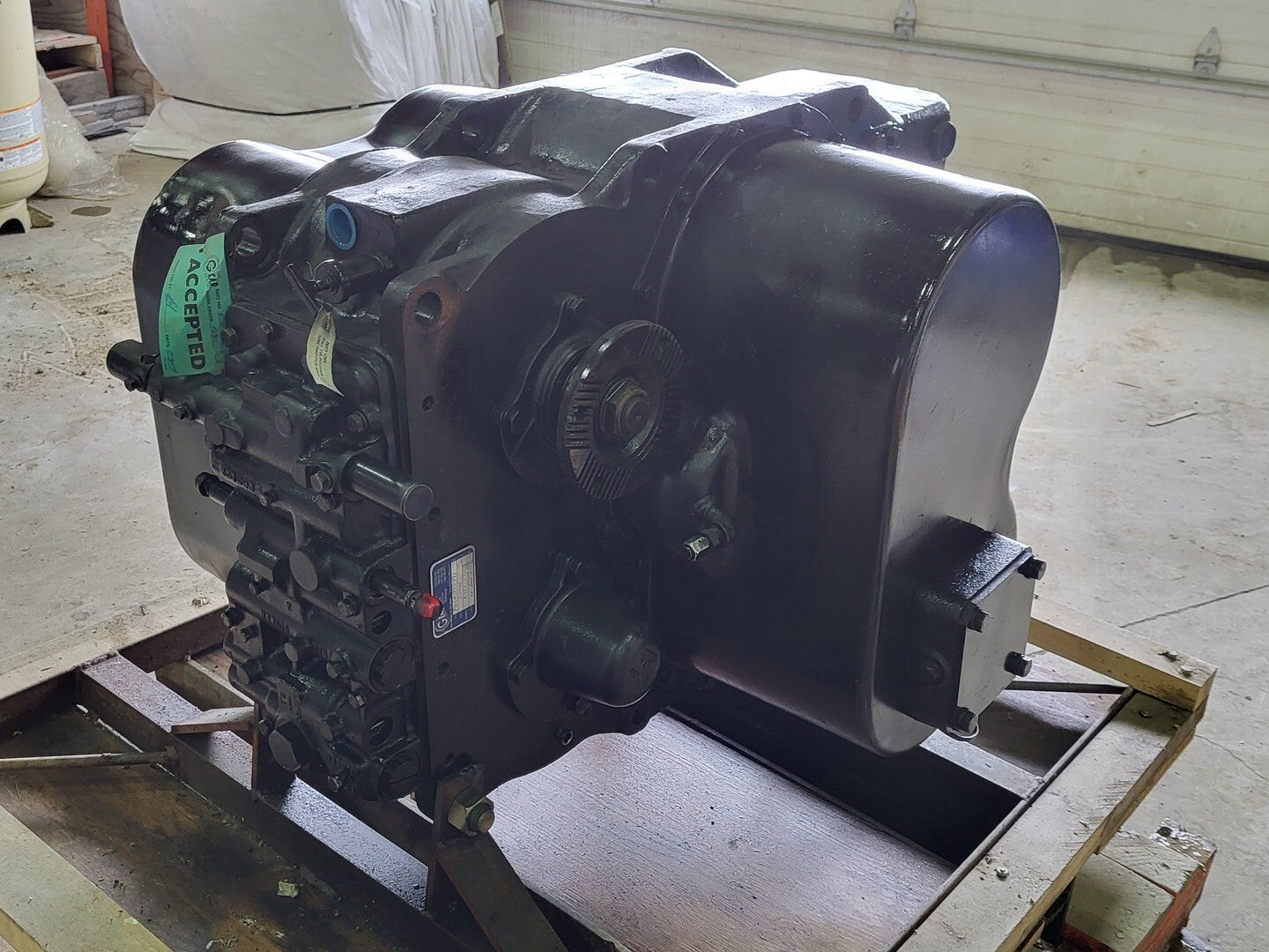 DANA Transmission Assembly 6422-57