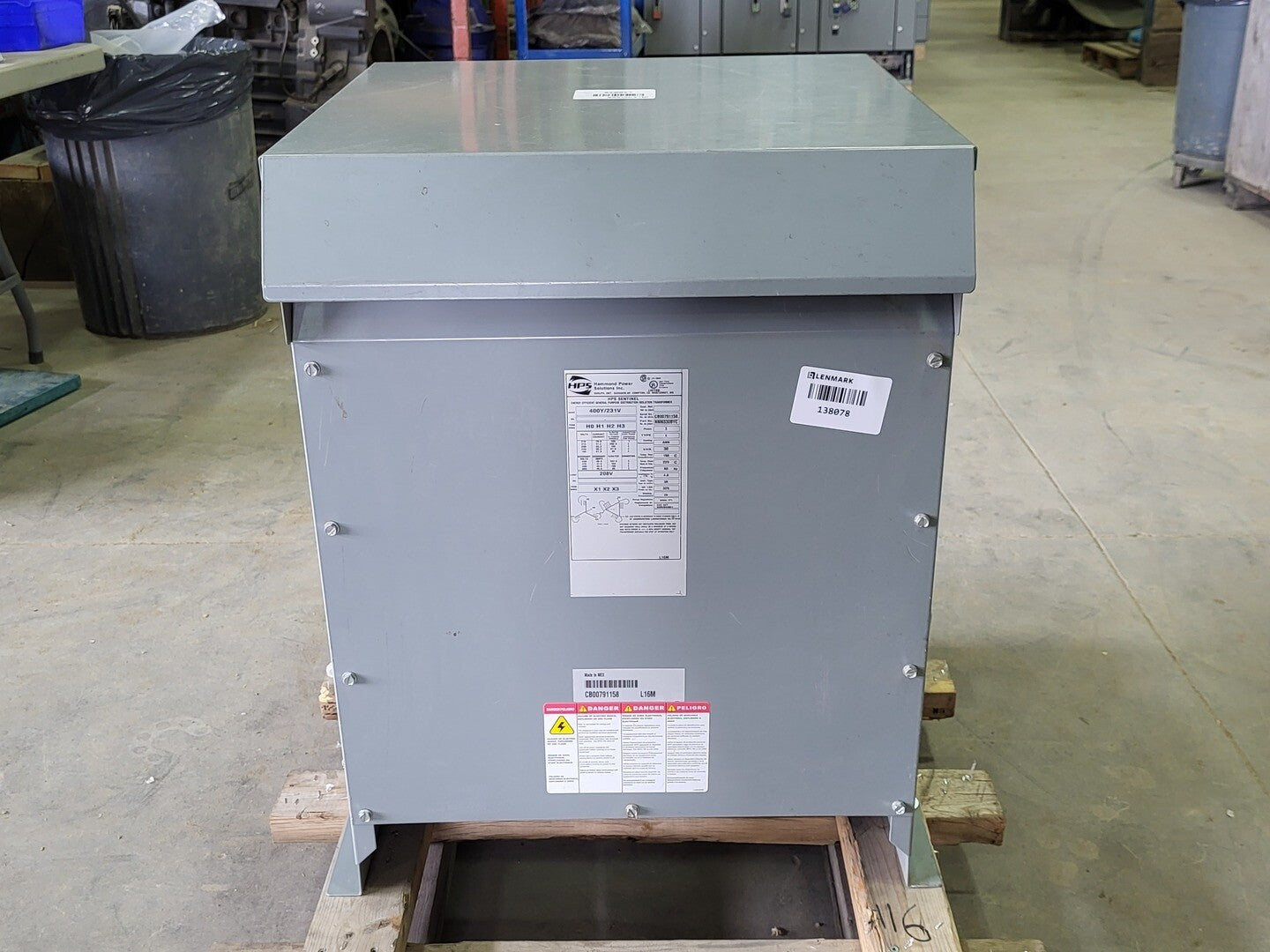 HAMMOND 30 kVA Transformer, 400Y/231 pri. volts, 208 sec. volts NMK030BYC