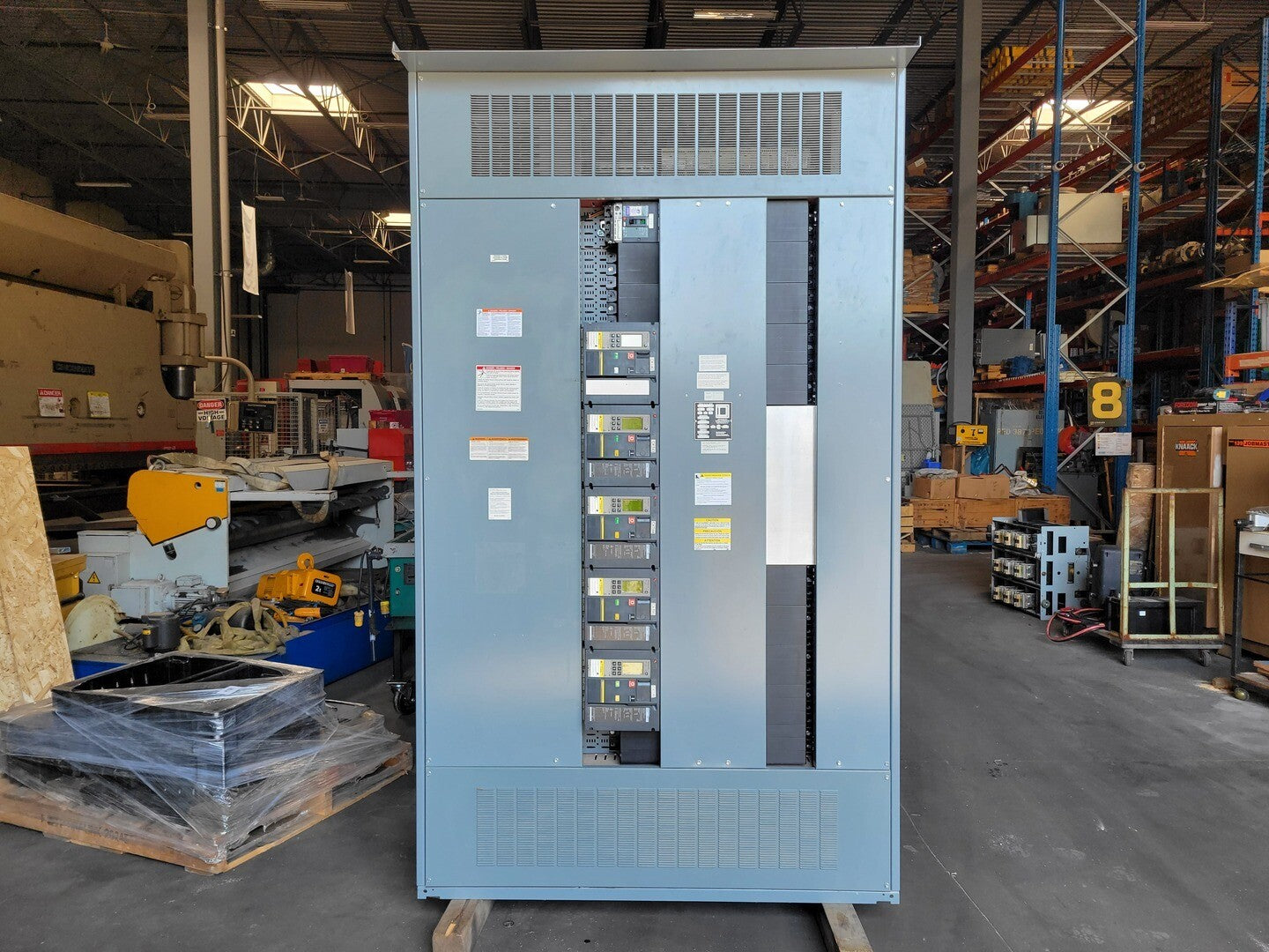 SQUARE D 3000 Amp, 480 Volt Switchgear Unit QED w/ 5 x Circuit Breakers ...