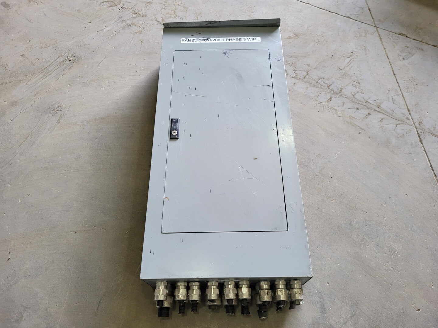 EATON CUTLER-HAMMER 120/240 Volt, 1 Phase, 3 Wire Panelboard Pow-R-Line 1a