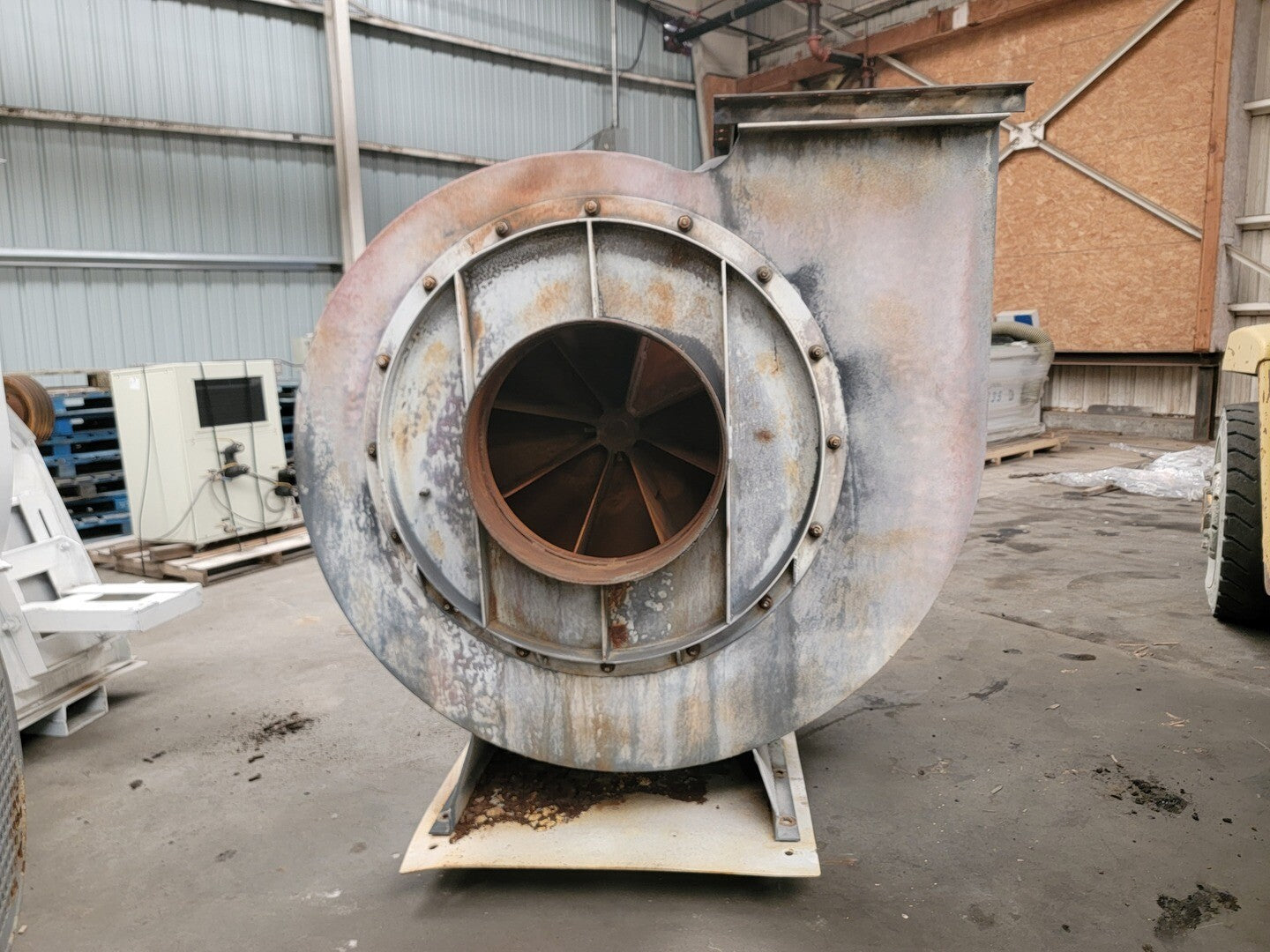 Fan Blower Housing w/ fan blades 25 hp est.