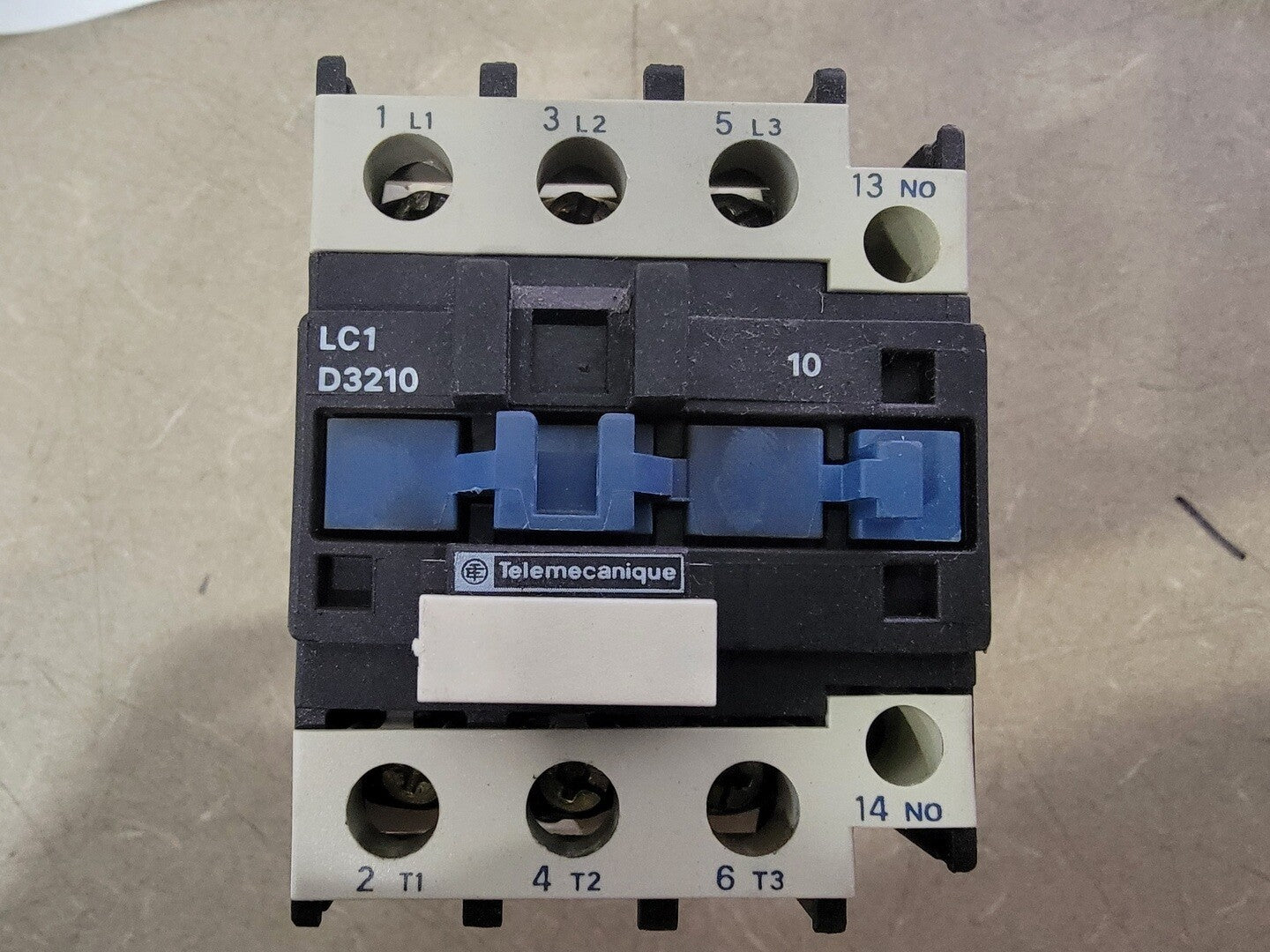 TELEMECANIQUE Contactor LC1D3210, 50A, 600V, 30HP