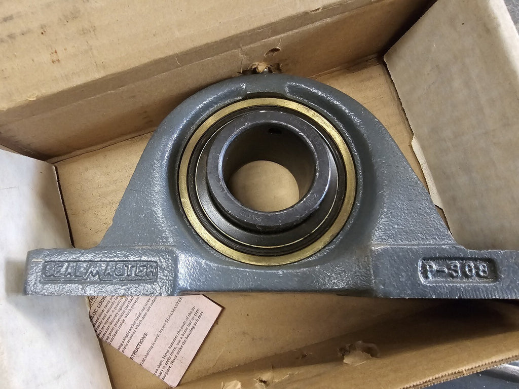 SEALMASTER Pillow Block Bearing Unit 1-11/16" Bore, EMP-27