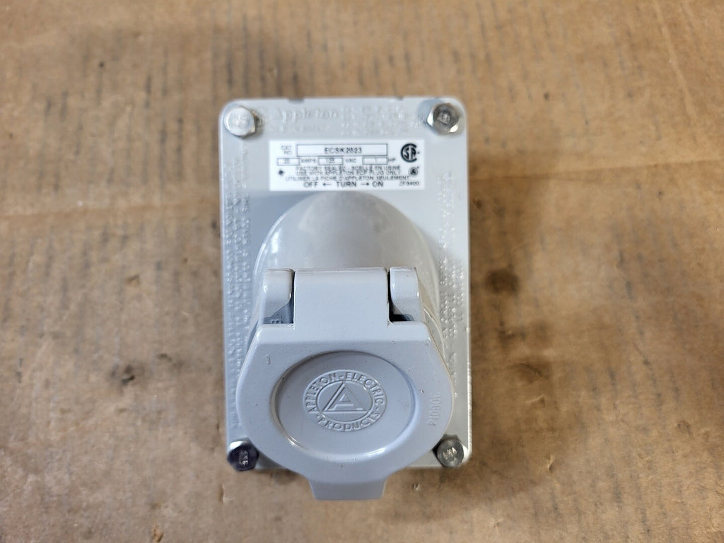 APPLETON 25 Amp, 125 VAC Receptacle and Cover Assy ECSK2023