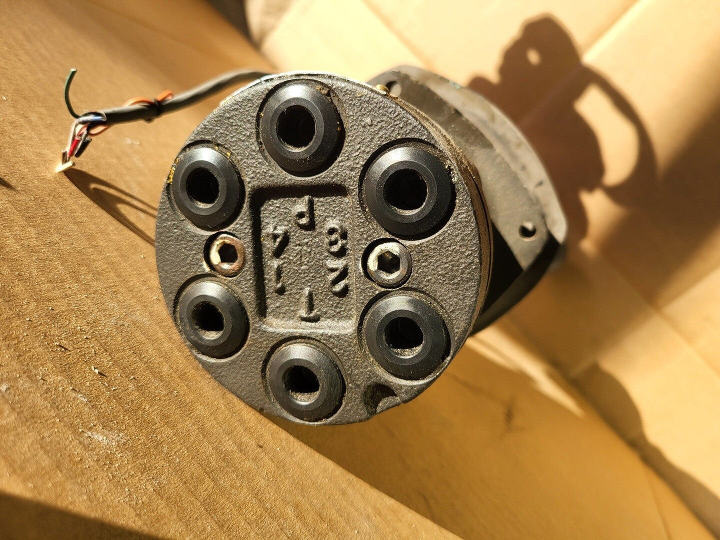 CATERPILLAR Excavator Pilot Valve w/ Joystick Handle 131-5914