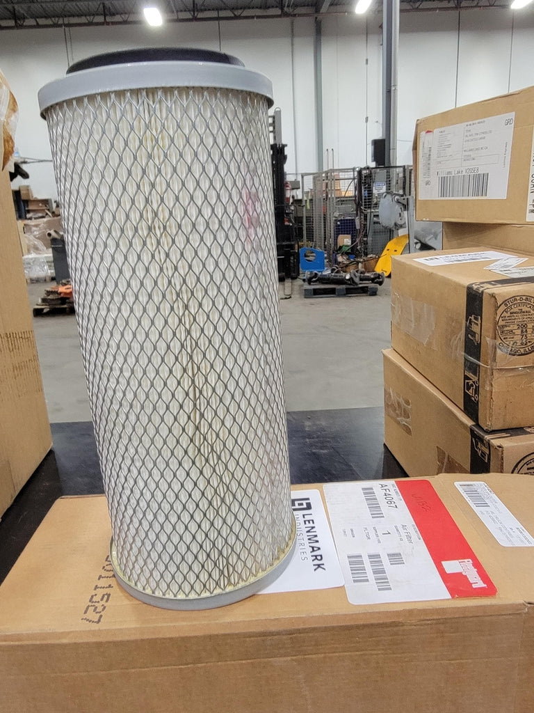 FLEETGUARD Air Filter AF4067