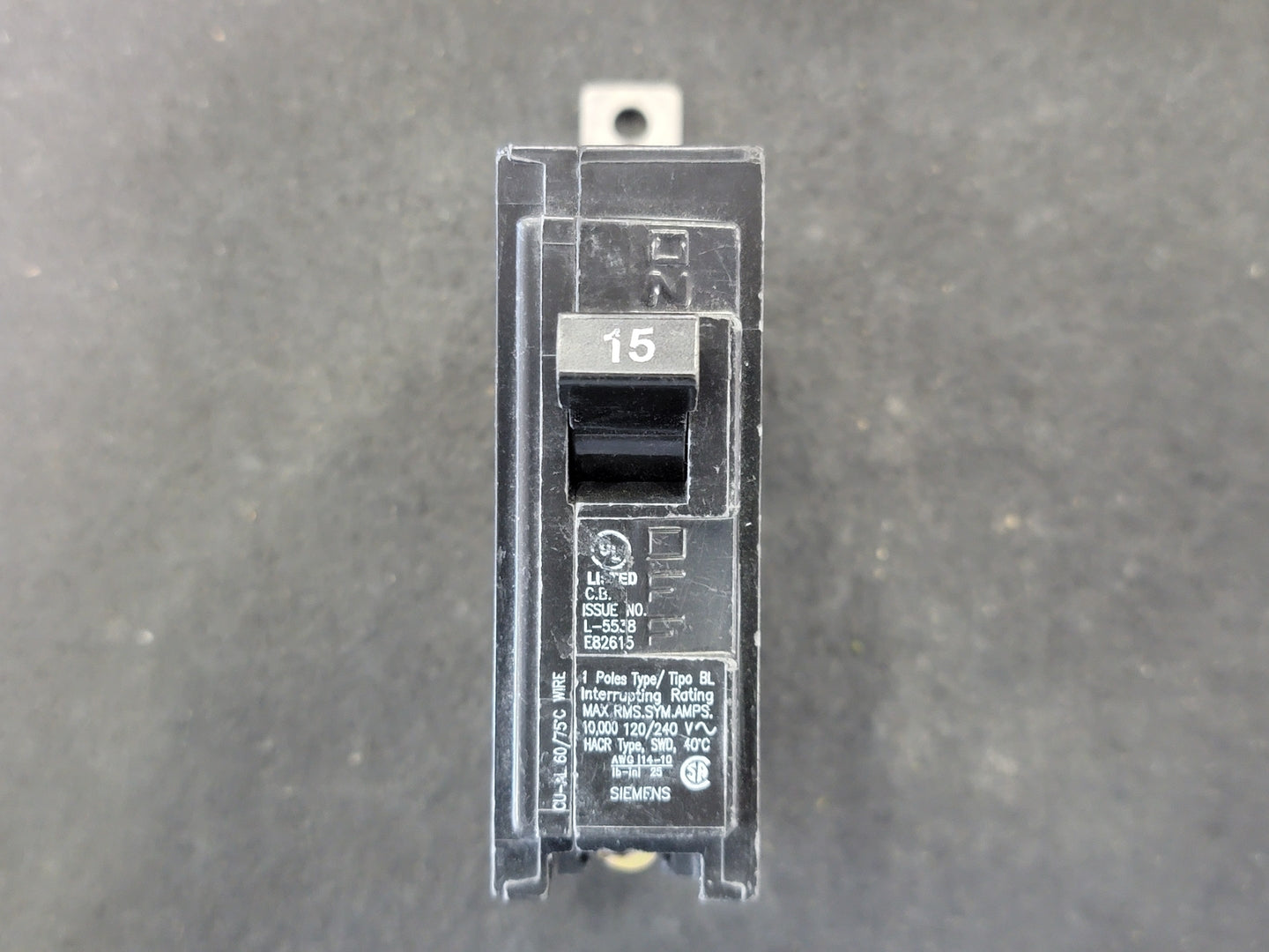 SIEMENS 15 Amp, 1 Pole, 120/240 volts Circuit Breaker B115