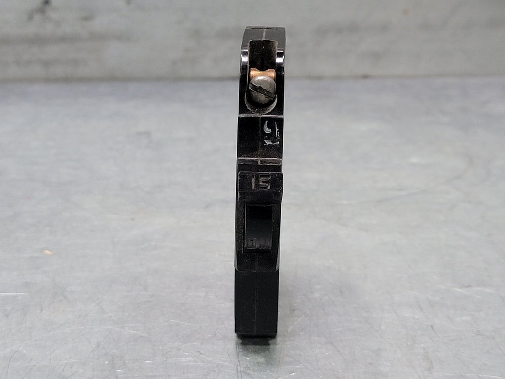 FEDERAL PIONEER 15 Amp, 1 Pole, 120/240 volts Circuit Breaker