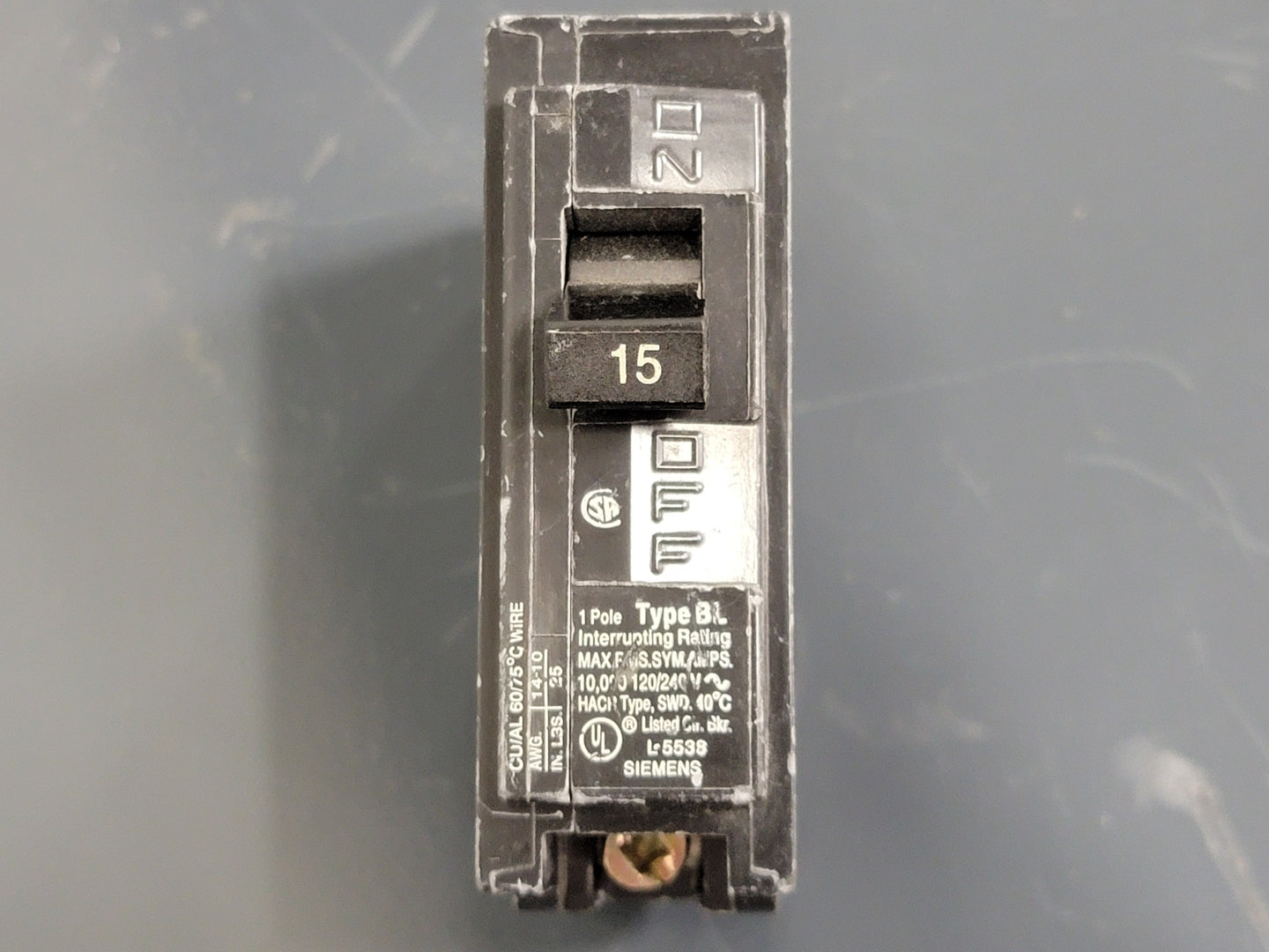 SIEMENS 15 Amp, 1 Pole, 120/240 volts Circuit Breaker B115