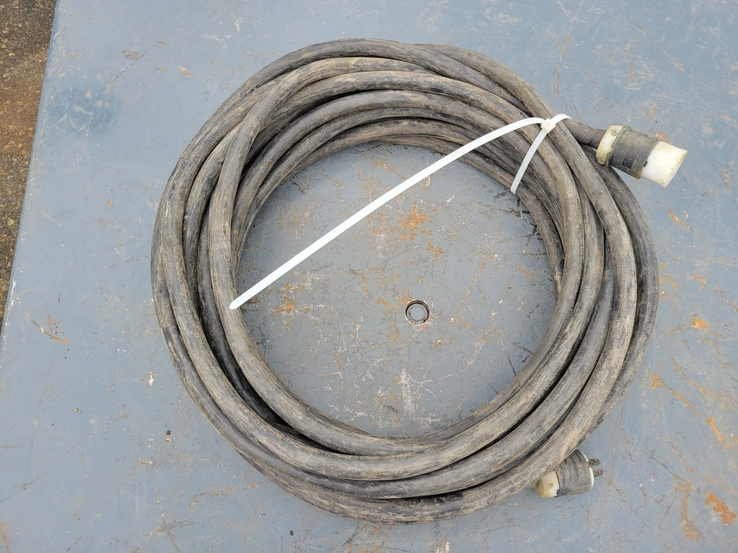 TF CABLE 2000V W Portable Power Cable E207132C, 8 AWG, 4 Conductors