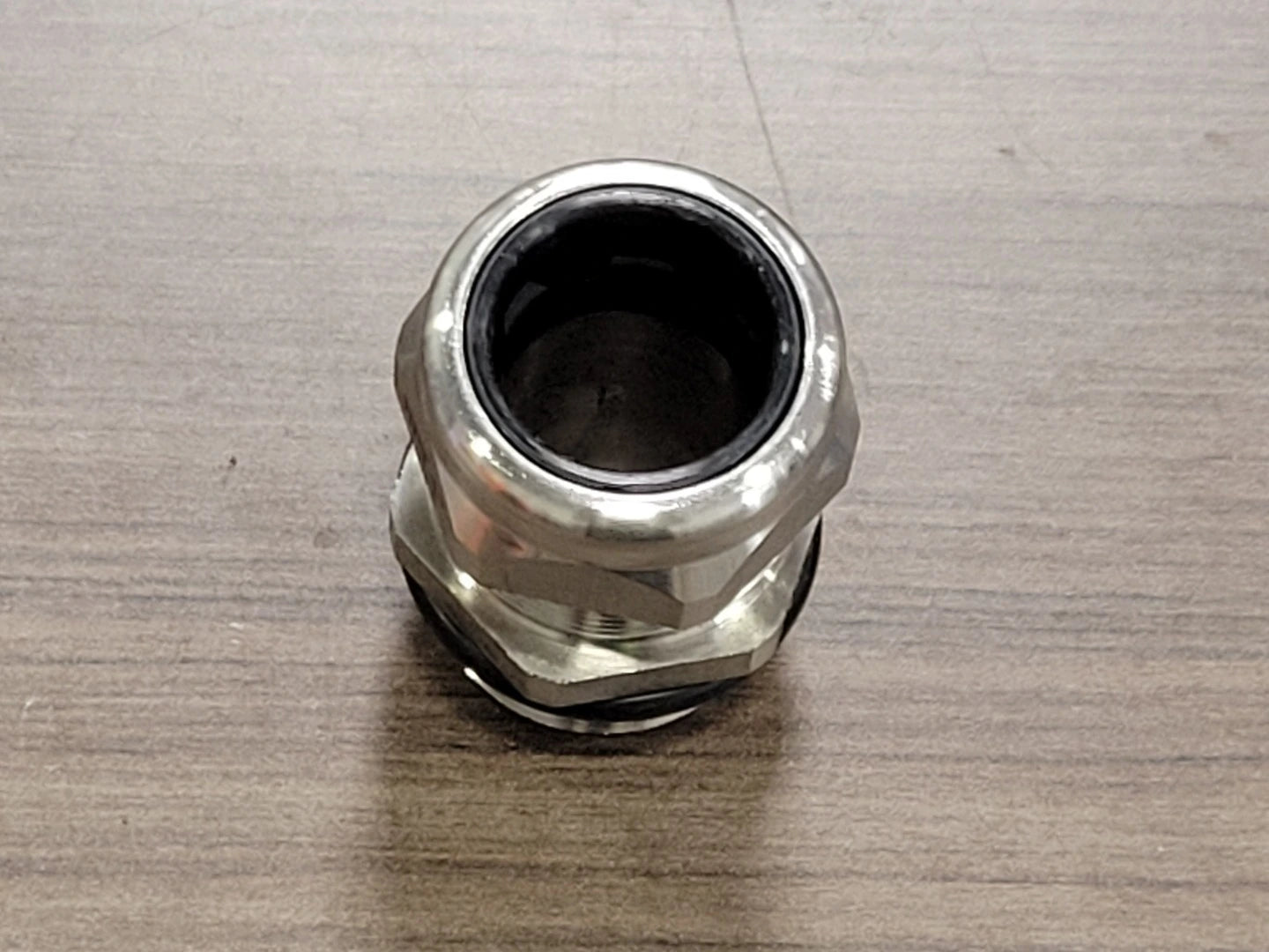 THOMAS BETTS 1" Stainless Steel Liquidtight Strain Relief Cord Connector