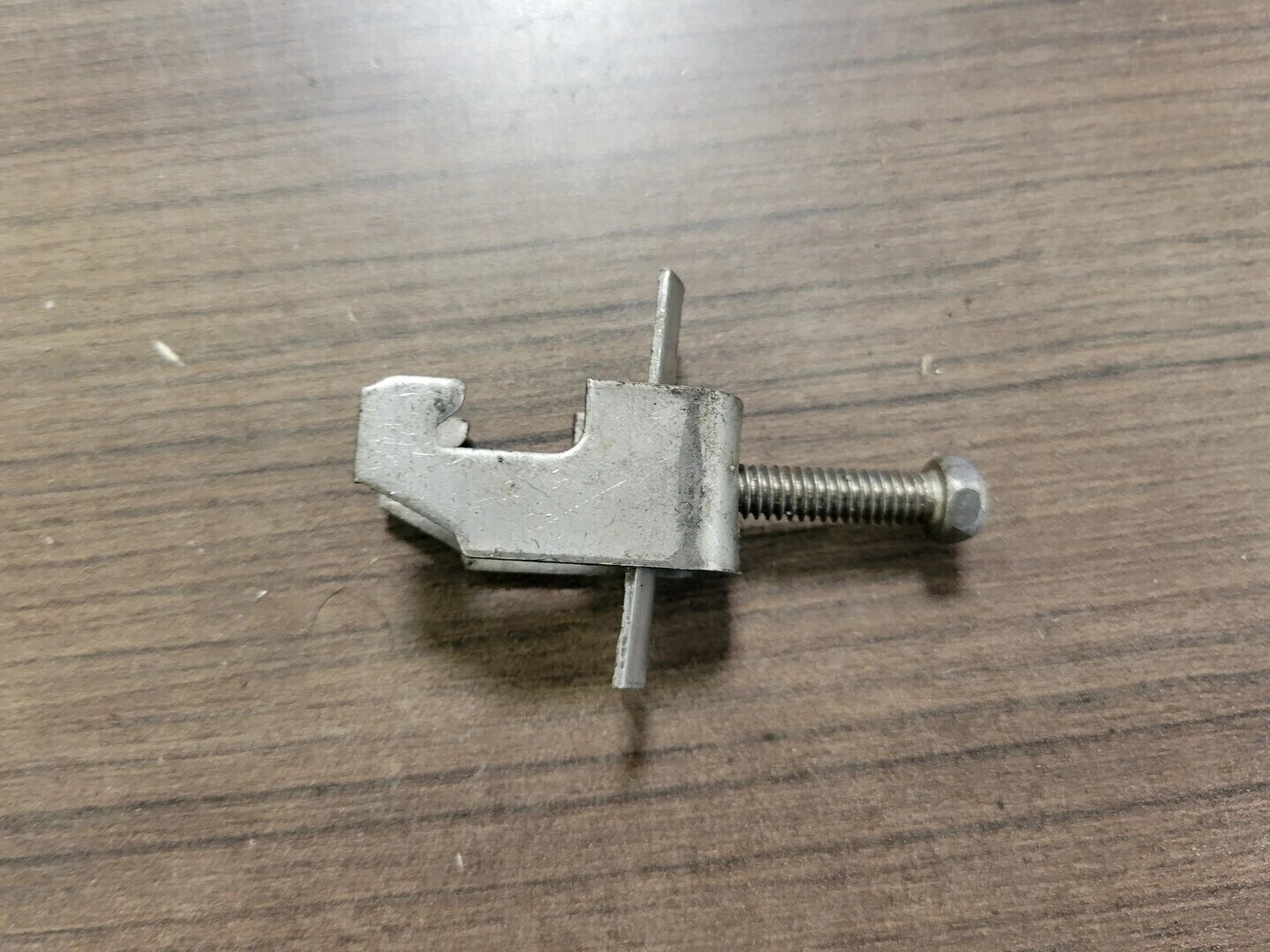 TAYLOR 1/2" Adjustable Strut Cable Clamp 920-055 (Bag of 103 pcs)