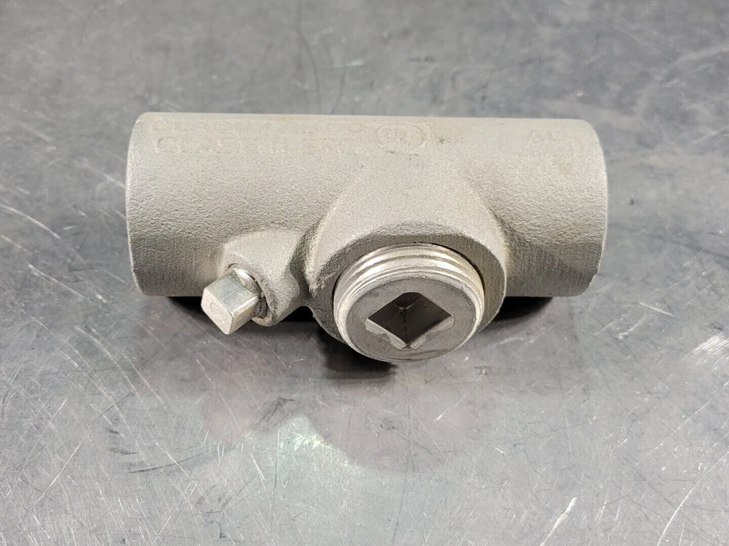 APPLETON 1-1/4" Conduit Sealing Fitting EYF-EYM