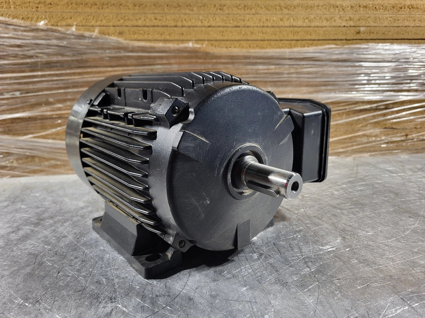 BALDOR 1 hp, 333/575 volts, 1700 rpm, D80 Electric Motor MM5550