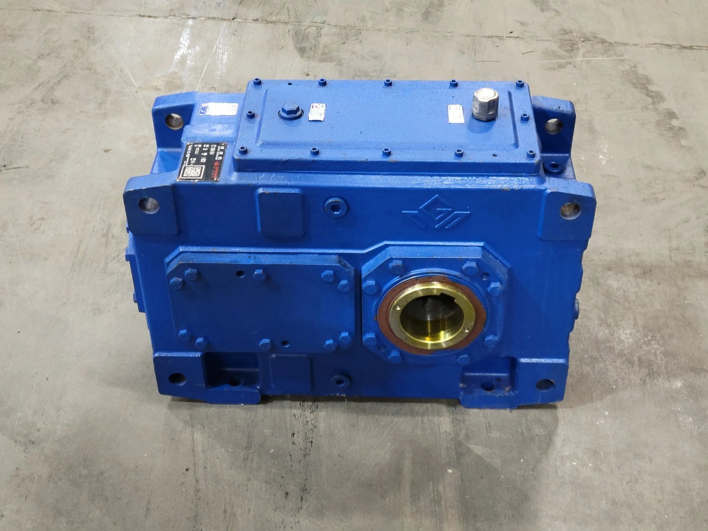 GUOMAO Helical Gear Reducer Ratio 20/1