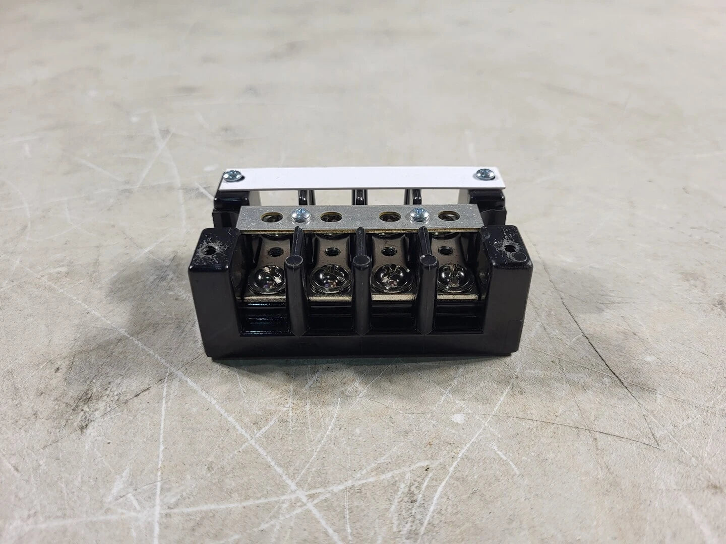 MARATHON 4 Pole Terminal Block 1504SC 75A 600V 10-18 AWG