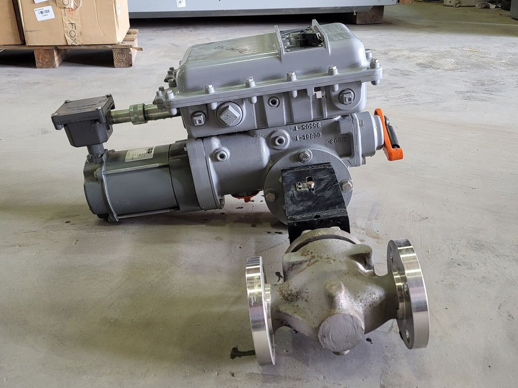EMERSON EIM 2000 Series Electric Actuator w/ FISHER 1.5" Class 300 ...